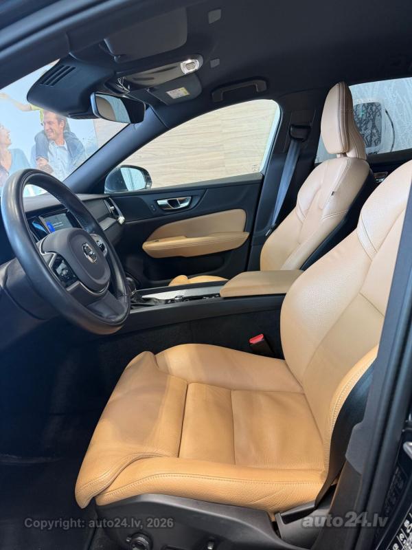 Pelēks Volvo V60 2020 Rakvere, ar dzinēja tilpumu 2.00 L un nobraukumu 207 tūkst. km par 17600 €, foto 6 vietnē AUTOMOTO.COM.LV