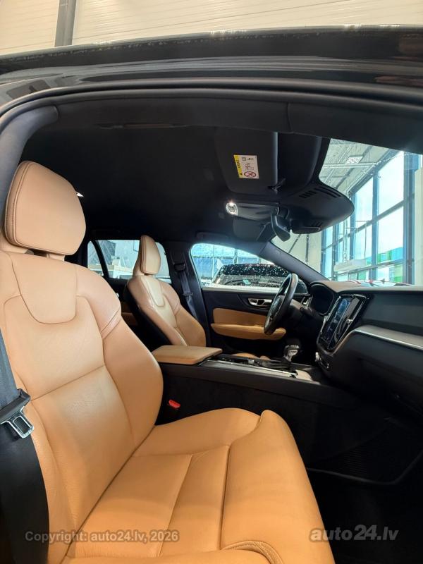 Pelēks Volvo V60 2020 Rakvere, ar dzinēja tilpumu 2.00 L un nobraukumu 207 tūkst. km par 17600 €, foto 7 vietnē AUTOMOTO.COM.LV