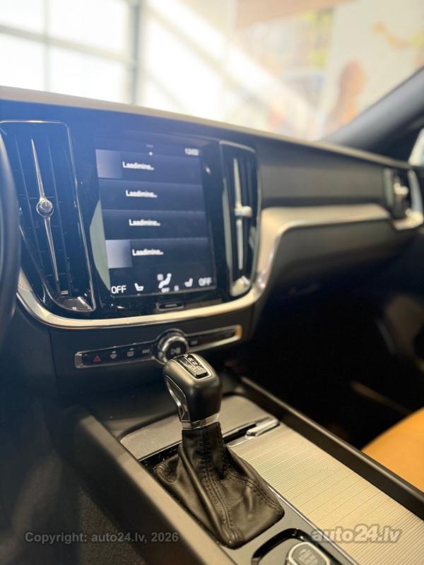 Pelēks Volvo V60 2020 Rakvere, ar dzinēja tilpumu 2.00 L un nobraukumu 207 tūkst. km par 17600 €, foto 11 vietnē AUTOMOTO.COM.LV