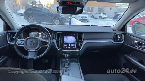 Pelēks Volvo V60 2020 Tallina, ar dzinēja tilpumu 2.00 L un nobraukumu 248 tūkst. km par 14990 €, foto 11 vietnē AUTOMOTO.COM.LV