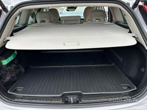 Grey Volvo V60 2020 in Tallinn, with an engine capacity of 2.00 L and mileage of 97 thousand km for 19900 €, photo 8 on AUTOMOTO.COM.LV