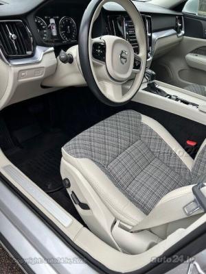 Grey Volvo V60 2020 in Tallinn, with an engine capacity of 2.00 L and mileage of 97 thousand km for 19900 €, photo 12 on AUTOMOTO.COM.LV