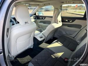 Grey Volvo V60 2020 in Tallinn, with an engine capacity of 2.00 L and mileage of 97 thousand km for 19900 €, photo 13 on AUTOMOTO.COM.LV