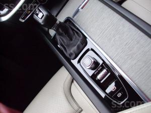 Grey Volvo V60 2020 in Riga, with an engine capacity of 2.00 L and mileage of 84 thousand km for 26300 €, photo 11 on AUTOMOTO.COM.LV