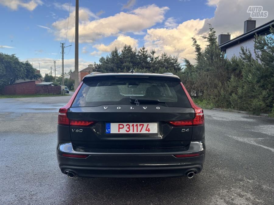 Pelēks Volvo V60 2020 Kauņa, ar dzinēja tilpumu 2.00 L un nobraukumu 295 tūkst. km par 14500 €, foto 5 vietnē AUTOMOTO.COM.LV