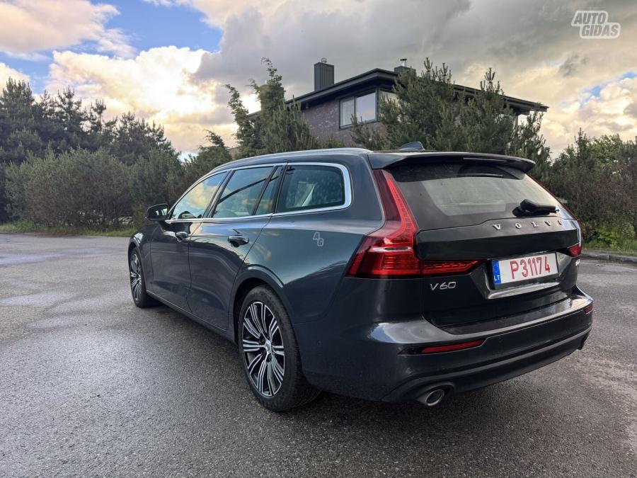 Pelēks Volvo V60 2020 Kauņa, ar dzinēja tilpumu 2.00 L un nobraukumu 295 tūkst. km par 14500 €, foto 6 vietnē AUTOMOTO.COM.LV