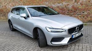 Grey Volvo V60 2020 in Riga, with an engine capacity of 2.00 L and mileage of 120 thousand km for 17990 €, photo  on AUTOMOTO.COM.LV