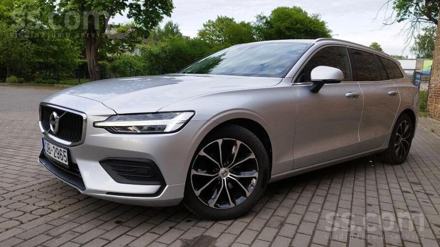 Pelēks Volvo V60 2020 Rīga, ar dzinēja tilpumu 2.00 L un nobraukumu 120 tūkst. km par 17990 €, foto 4 vietnē AUTOMOTO.COM.LV