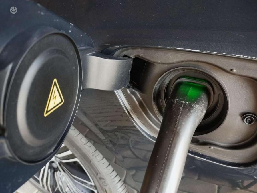 Pelēks Volvo V60 2020 Klaipėda, ar dzinēja tilpumu 1.97 L un nobraukumu 164 tūkst. km par 21400 €, foto 14 vietnē AUTOMOTO.COM.LV