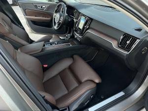 Grey Volvo V60 2020 in Jelgava, with an engine capacity of 2.00 L and mileage of 210 thousand km for 17900 €, photo 8 on AUTOMOTO.COM.LV