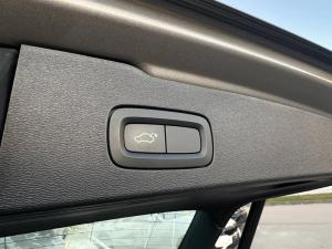 Grey Volvo V60 2020 in Jelgava, with an engine capacity of 2.00 L and mileage of 210 thousand km for 17900 €, photo 17 on AUTOMOTO.COM.LV
