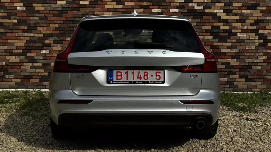 Pelēks Volvo V60 2020 Rīga, ar dzinēja tilpumu 2.00 L un nobraukumu 200 tūkst. km par 17400 €, foto 5 vietnē AUTOMOTO.COM.LV