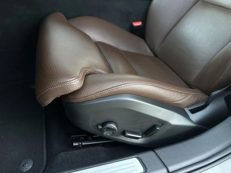 Pelēks Volvo V60 2020 Rīga, ar dzinēja tilpumu 2.00 L un nobraukumu 210 tūkst. km par 18950 €, foto 18 vietnē AUTOMOTO.COM.LV