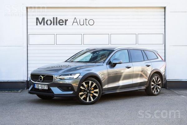Grey Volvo V60 2020 in Riga, with an engine capacity of 2.00 L and mileage of 151 thousand km for 22950 €, photo 1 on AUTOMOTO.COM.LV