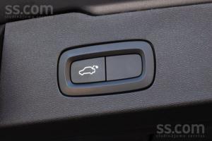 Pelēks Volvo V60 2020 Rīga, ar dzinēja tilpumu 2.00 L un nobraukumu 151 tūkst. km par 22950 €, foto 20 vietnē AUTOMOTO.COM.LV