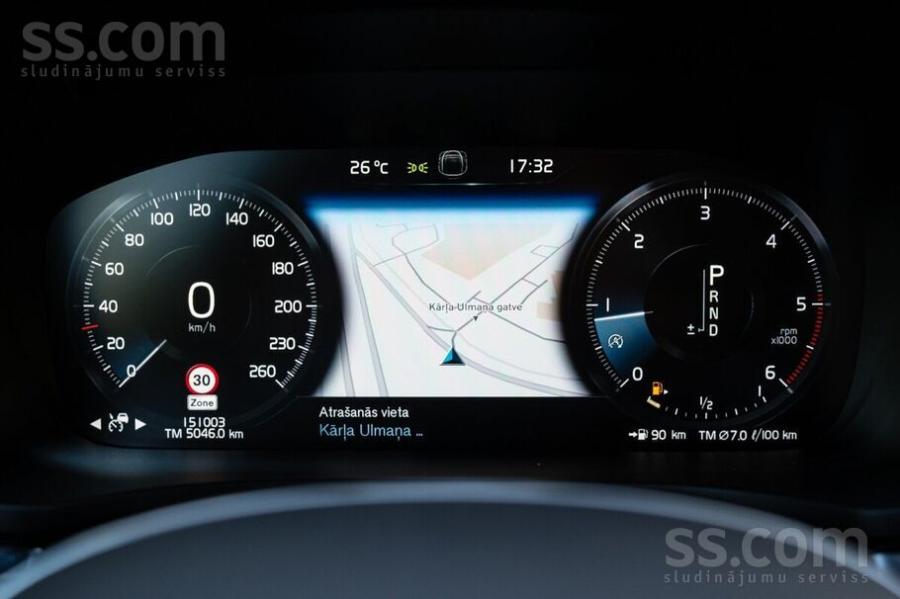 Pelēks Volvo V60 2020 Rīga, ar dzinēja tilpumu 2.00 L un nobraukumu 151 tūkst. km par 22950 €, foto 28 vietnē AUTOMOTO.COM.LV