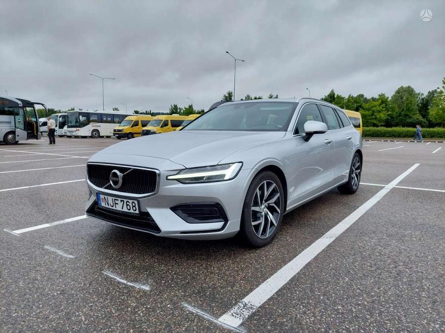 Pelēks Volvo V60 2020 Viļņa, ar dzinēja tilpumu 1.97 L un nobraukumu 238 tūkst. km par 13450 €, foto 4 vietnē AUTOMOTO.COM.LV