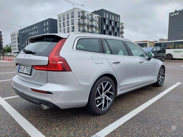 Grey Volvo V60 2020 in Vilnius, with an engine capacity of 1.97 L and mileage of 238 thousand km for 13450 €, photo 7 on AUTOMOTO.COM.LV