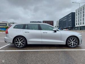 Pelēks Volvo V60 2020 Viļņa, ar dzinēja tilpumu 1.97 L un nobraukumu 238 tūkst. km par 13450 €, foto 9 vietnē AUTOMOTO.COM.LV