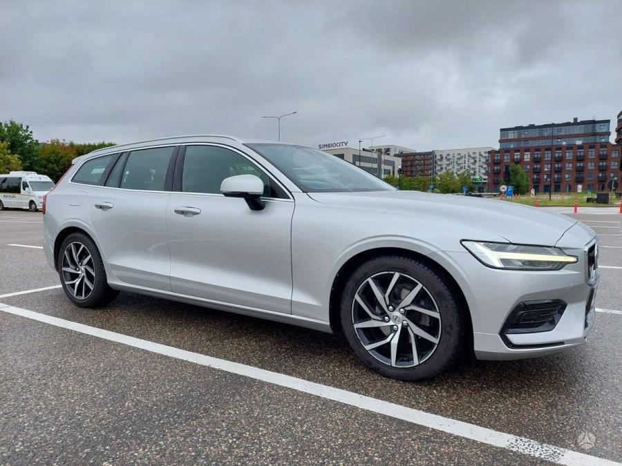 Pelēks Volvo V60 2020 Viļņa, ar dzinēja tilpumu 1.97 L un nobraukumu 238 tūkst. km par 13450 €, foto 14 vietnē AUTOMOTO.COM.LV