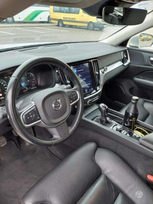 Pelēks Volvo V60 2020 Viļņa, ar dzinēja tilpumu 1.97 L un nobraukumu 238 tūkst. km par 13450 €, foto 15 vietnē AUTOMOTO.COM.LV
