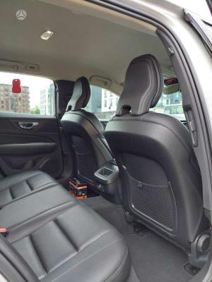 Pelēks Volvo V60 2020 Viļņa, ar dzinēja tilpumu 1.97 L un nobraukumu 238 tūkst. km par 13450 €, foto 19 vietnē AUTOMOTO.COM.LV