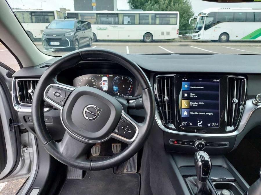 Pelēks Volvo V60 2020 Viļņa, ar dzinēja tilpumu 1.97 L un nobraukumu 238 tūkst. km par 13450 €, foto 25 vietnē AUTOMOTO.COM.LV