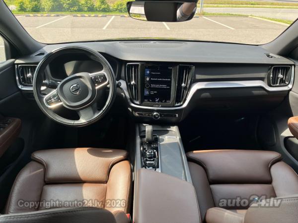 Pelēks Volvo V60 2020 Tallina, ar dzinēja tilpumu 2.00 L un nobraukumu 185 tūkst. km par 23900 €, foto 7 vietnē AUTOMOTO.COM.LV