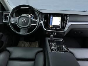 Grey Volvo V60 2020 in Riga, with an engine capacity of 2.00 L and mileage of 229 thousand km for 16990 €, photo 17 on AUTOMOTO.COM.LV