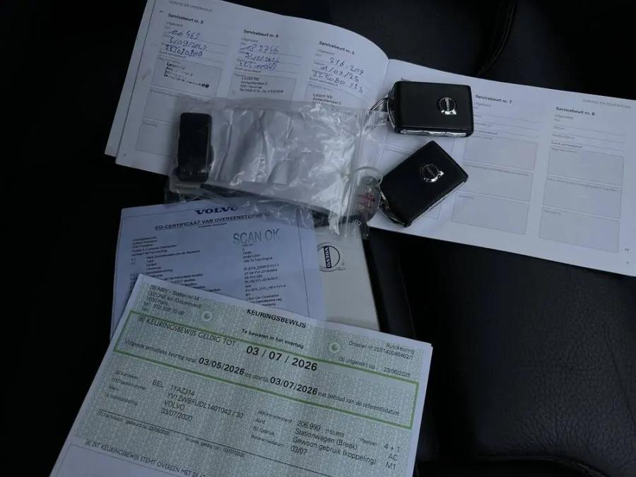 Grey Volvo V60 2020 in Riga, with an engine capacity of 2.00 L and mileage of 229 thousand km for 16990 €, photo 24 on AUTOMOTO.COM.LV