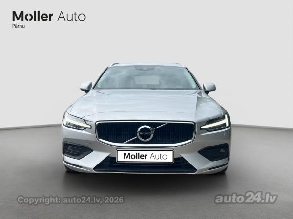 Grey Volvo V60 2020 in Parnu, with an engine capacity of 2.00 L and mileage of 174 thousand km for 18900 €, photo 3 on AUTOMOTO.COM.LV