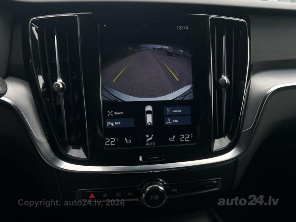 Grey Volvo V60 2020 in Parnu, with an engine capacity of 2.00 L and mileage of 174 thousand km for 18900 €, photo 8 on AUTOMOTO.COM.LV