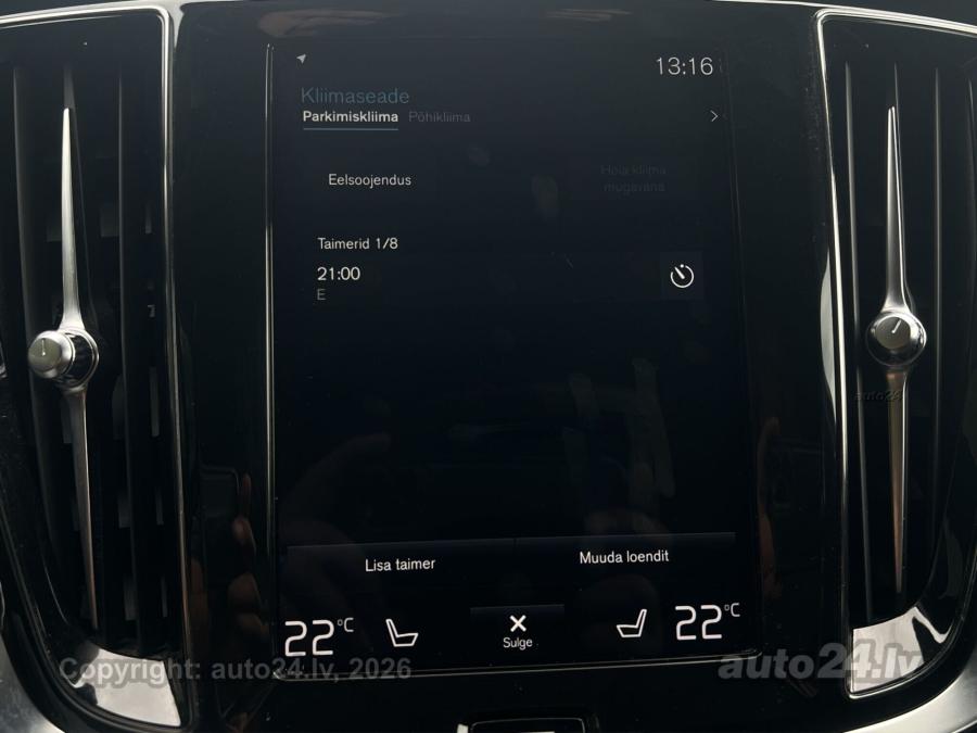 Pelēks Volvo V60 2020 Pērnava, ar dzinēja tilpumu 2.00 L un nobraukumu 174 tūkst. km par 18900 €, foto 12 vietnē AUTOMOTO.COM.LV