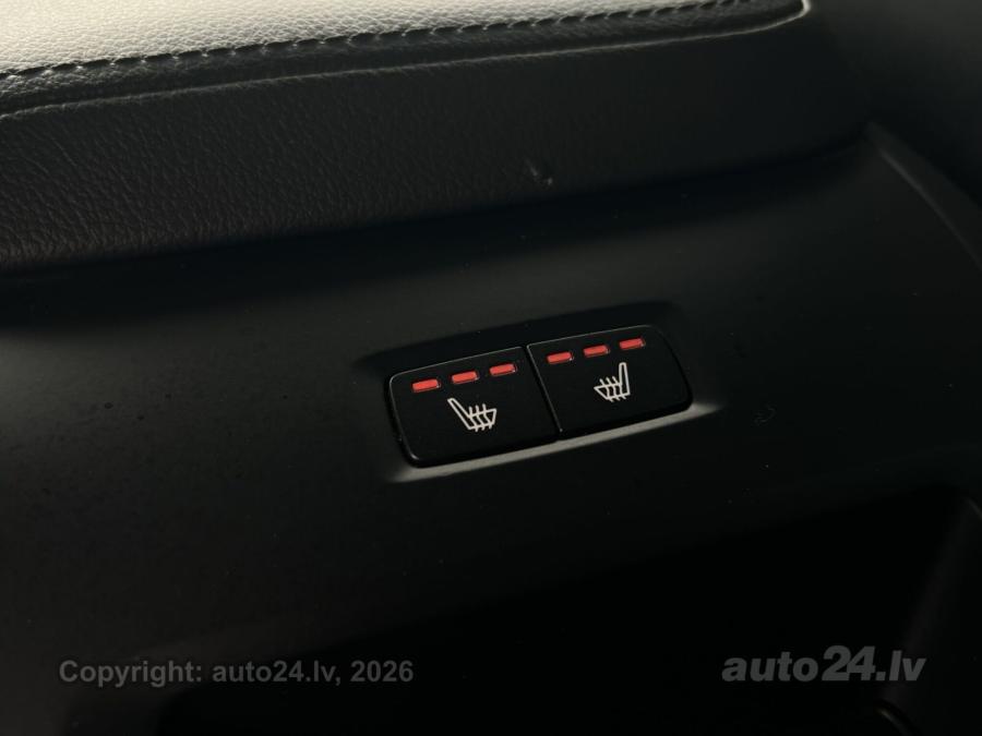 Pelēks Volvo V60 2020 Pērnava, ar dzinēja tilpumu 2.00 L un nobraukumu 174 tūkst. km par 18900 €, foto 16 vietnē AUTOMOTO.COM.LV