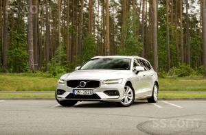 Pelēks Volvo V60 2020 Rīga, ar dzinēja tilpumu 2.00 L un nobraukumu 265 tūkst. km par 14590 €, foto  vietnē AUTOMOTO.COM.LV