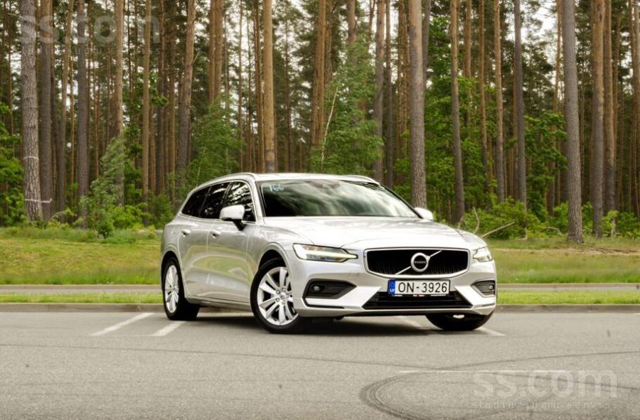 Pelēks Volvo V60 2020 Rīga, ar dzinēja tilpumu 2.00 L un nobraukumu 265 tūkst. km par 14590 €, foto 3 vietnē AUTOMOTO.COM.LV