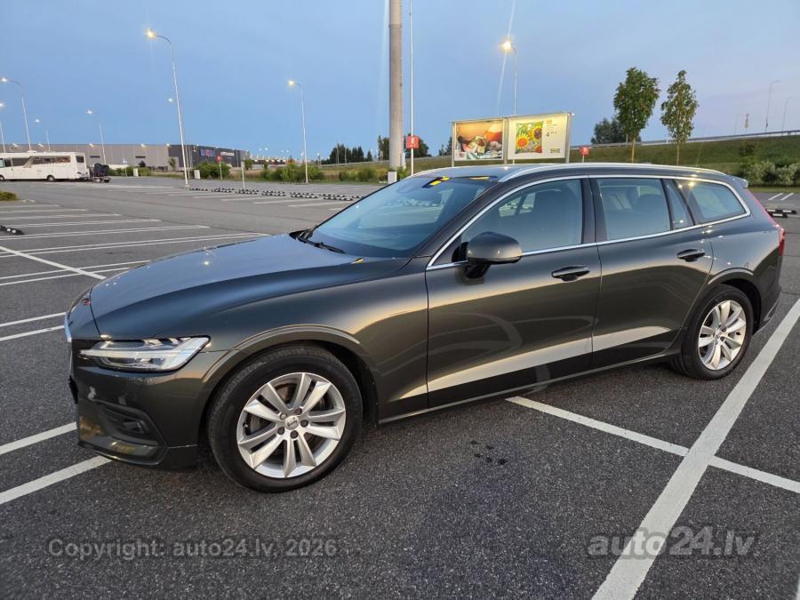 Pelēks Volvo V60 2020 Tallina, ar dzinēja tilpumu 2.00 L un nobraukumu 113 tūkst. km par 24900 €, foto 3 vietnē AUTOMOTO.COM.LV
