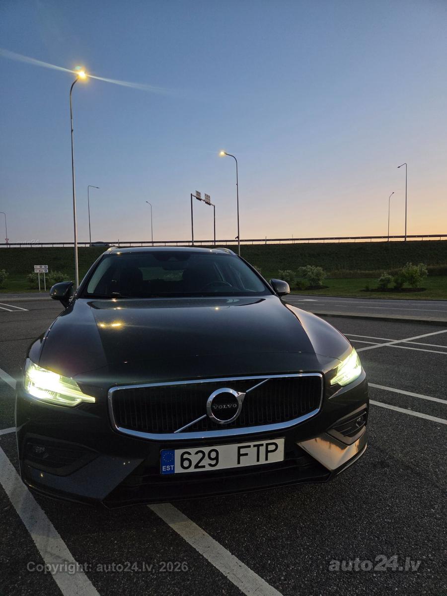 Pelēks Volvo V60 2020 Tallina, ar dzinēja tilpumu 2.00 L un nobraukumu 113 tūkst. km par 24900 €, foto 6 vietnē AUTOMOTO.COM.LV