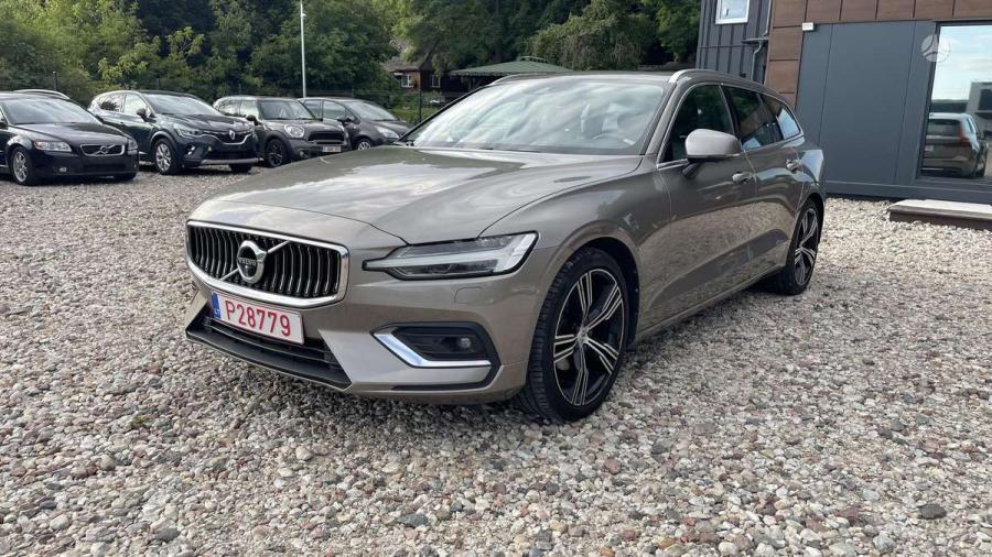 Pelēks Volvo V60 2020 Kauņa, ar dzinēja tilpumu 1.97 L un nobraukumu 250 tūkst. km par 15800 €, foto 3 vietnē AUTOMOTO.COM.LV