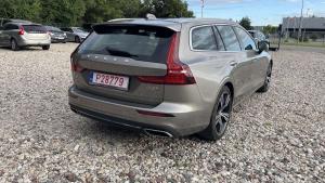 Pelēks Volvo V60 2020 Kauņa, ar dzinēja tilpumu 1.97 L un nobraukumu 250 tūkst. km par 15800 €, foto 5 vietnē AUTOMOTO.COM.LV