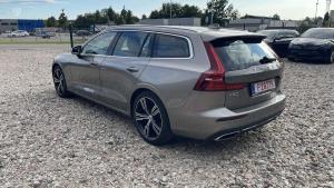 Pelēks Volvo V60 2020 Kauņa, ar dzinēja tilpumu 1.97 L un nobraukumu 250 tūkst. km par 15800 €, foto 6 vietnē AUTOMOTO.COM.LV