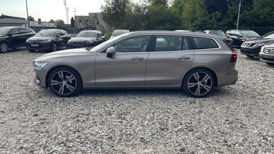Pelēks Volvo V60 2020 Kauņa, ar dzinēja tilpumu 1.97 L un nobraukumu 250 tūkst. km par 15800 €, foto 7 vietnē AUTOMOTO.COM.LV