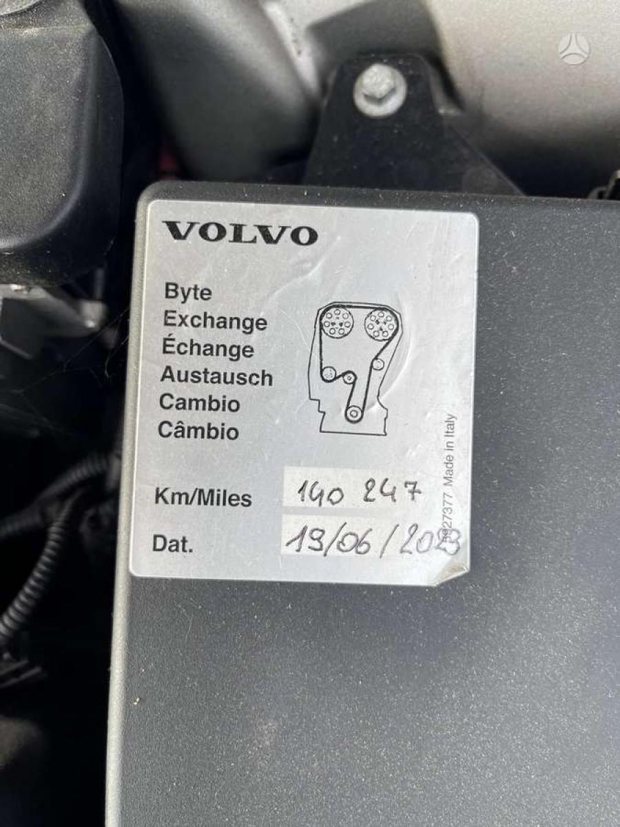 Pelēks Volvo V60 2020 Kauņa, ar dzinēja tilpumu 1.97 L un nobraukumu 250 tūkst. km par 15800 €, foto 21 vietnē AUTOMOTO.COM.LV