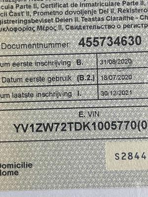 Pelēks Volvo V60 2020 Kauņa, ar dzinēja tilpumu 1.97 L un nobraukumu 250 tūkst. km par 15800 €, foto 24 vietnē AUTOMOTO.COM.LV