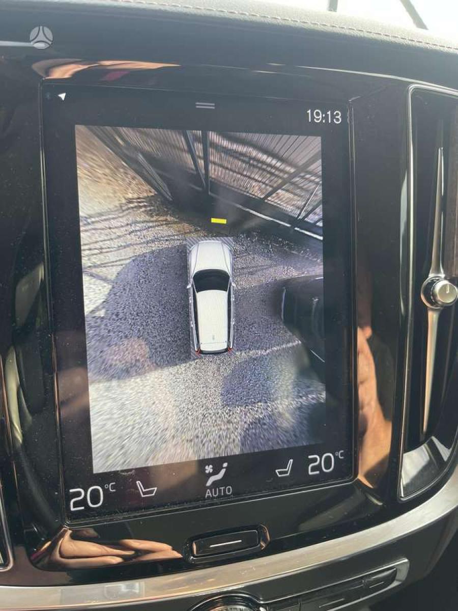 Pelēks Volvo V60 2020 Kauņa, ar dzinēja tilpumu 1.97 L un nobraukumu 250 tūkst. km par 15800 €, foto 25 vietnē AUTOMOTO.COM.LV