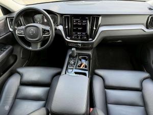 Pelēks Volvo V60 2020 Kauņa, ar dzinēja tilpumu 1.97 L un nobraukumu 187 tūkst. km par 18400 €, foto 12 vietnē AUTOMOTO.COM.LV