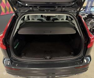 Grey Volvo V60 2020 in Klaipeda, with an engine capacity of 2.00 L and mileage of 256 thousand km for 18500 €, photo 5 on AUTOMOTO.COM.LV