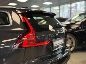 Grey Volvo V60 2020 in Klaipeda, with an engine capacity of 2.00 L and mileage of 256 thousand km for 18500 €, photo 18 on AUTOMOTO.COM.LV