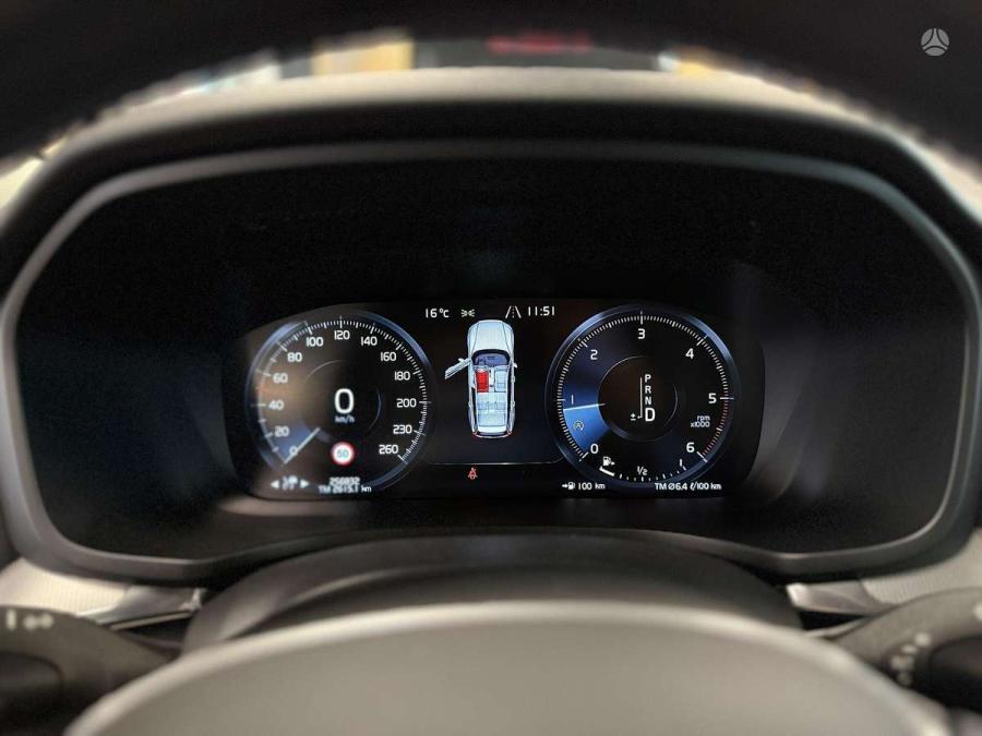 Grey Volvo V60 2020 in Klaipeda, with an engine capacity of 2.00 L and mileage of 256 thousand km for 18500 €, photo 34 on AUTOMOTO.COM.LV