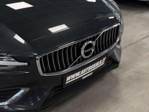 Grey Volvo V60 2020 in Klaipeda, with an engine capacity of 2.00 L and mileage of 256 thousand km for 18500 €, photo 43 on AUTOMOTO.COM.LV